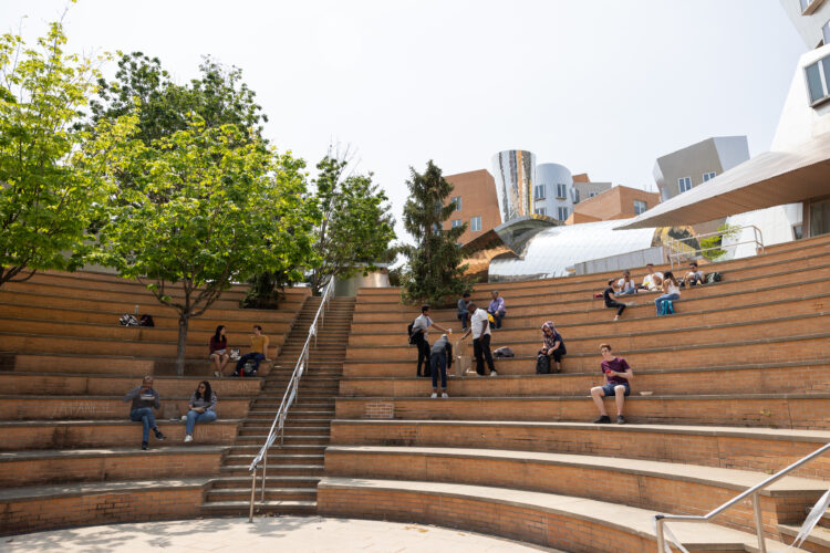 Graduate Program Requirements – MIT EECS